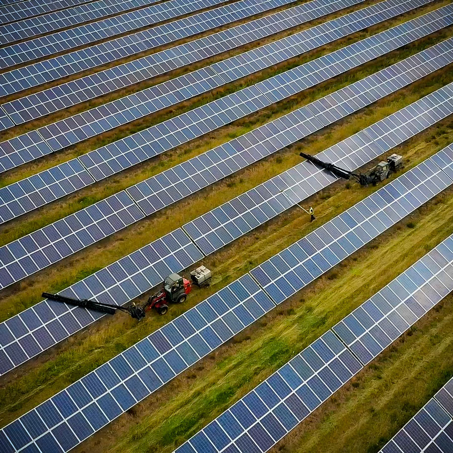 Solar Farm Cleaning Video Promo - Aerialview.info